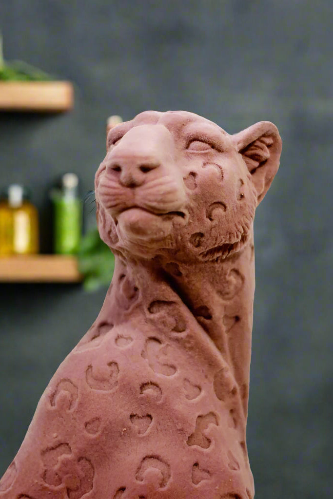 Seated Leopard - Velvet – Décor Helm